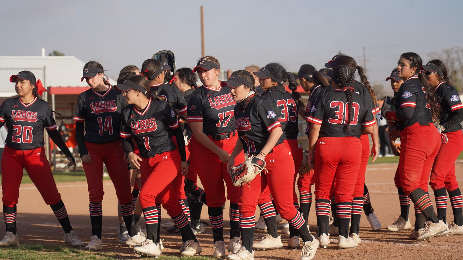 Softball moves to 4-0 on the season with doubleheader sweep of UT ...