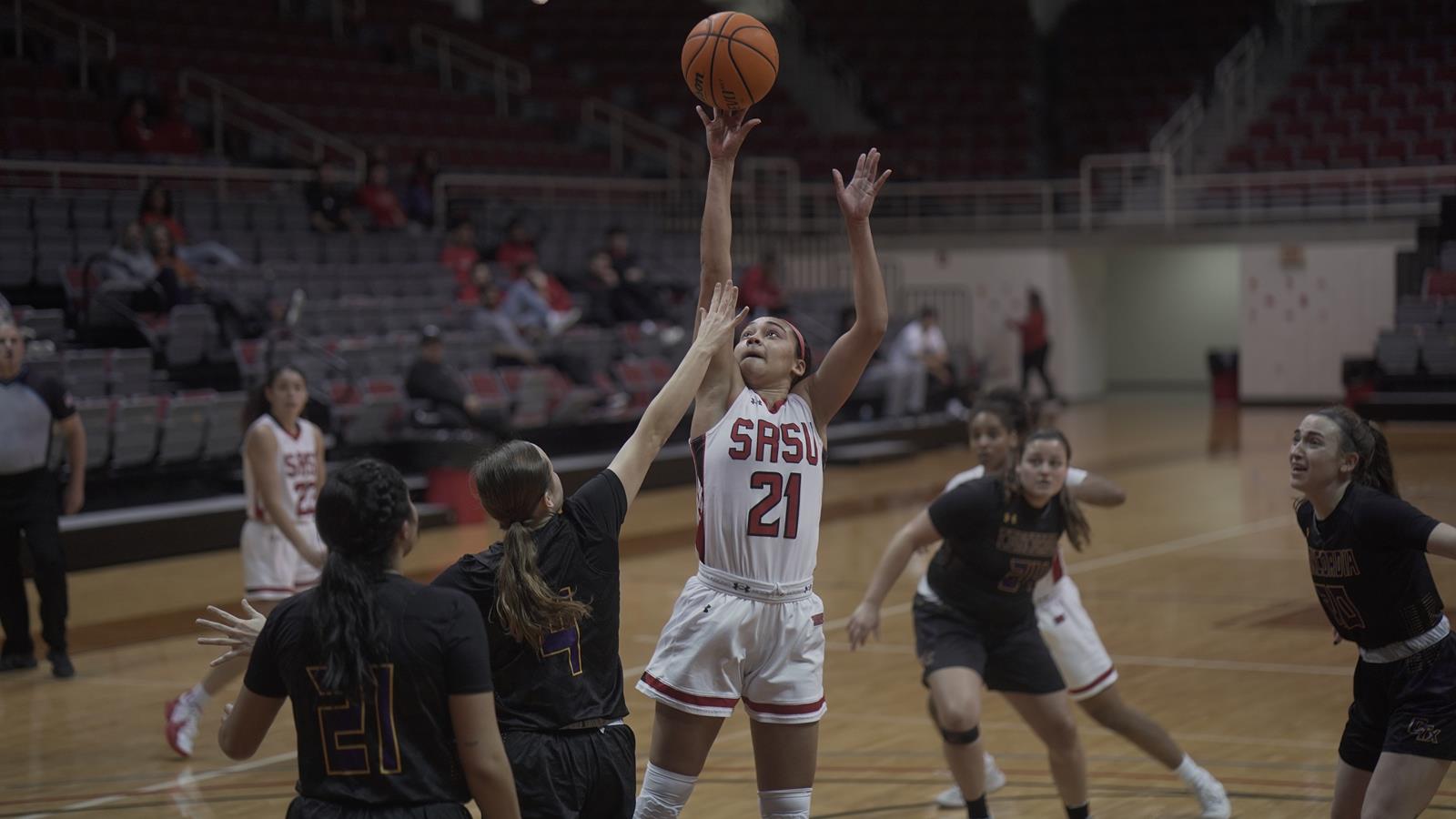 Alyssa Ramlochan - Women's Basketball - Sul Ross State University Athletics