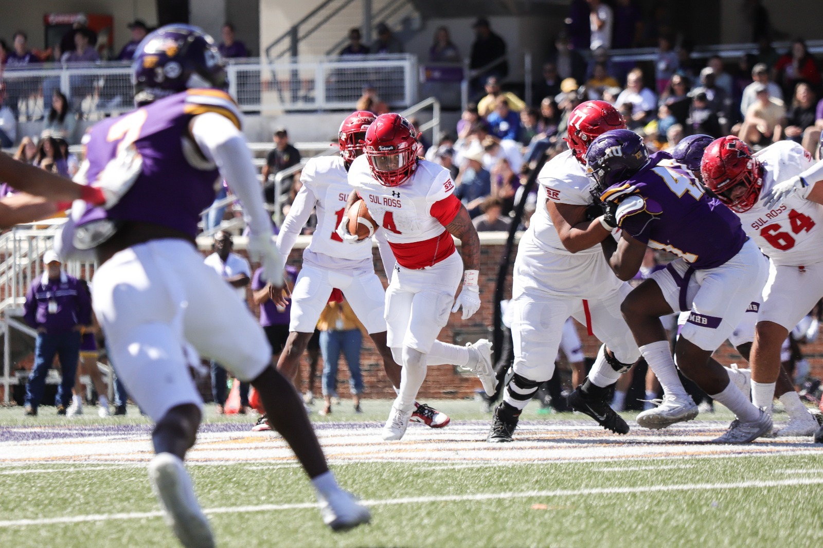 FOOTBALL: Lobos play competitive first half against No. 22 UMHB - Sul ...