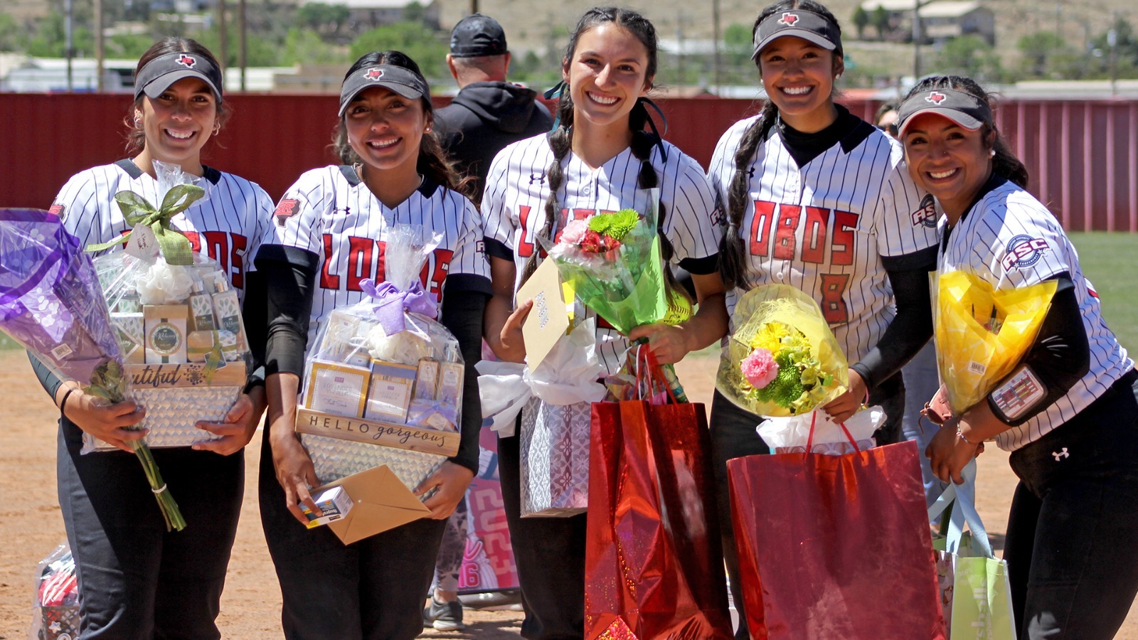 SOFTBALL: Five seniors take to the diamond in home finale against UMHB ...