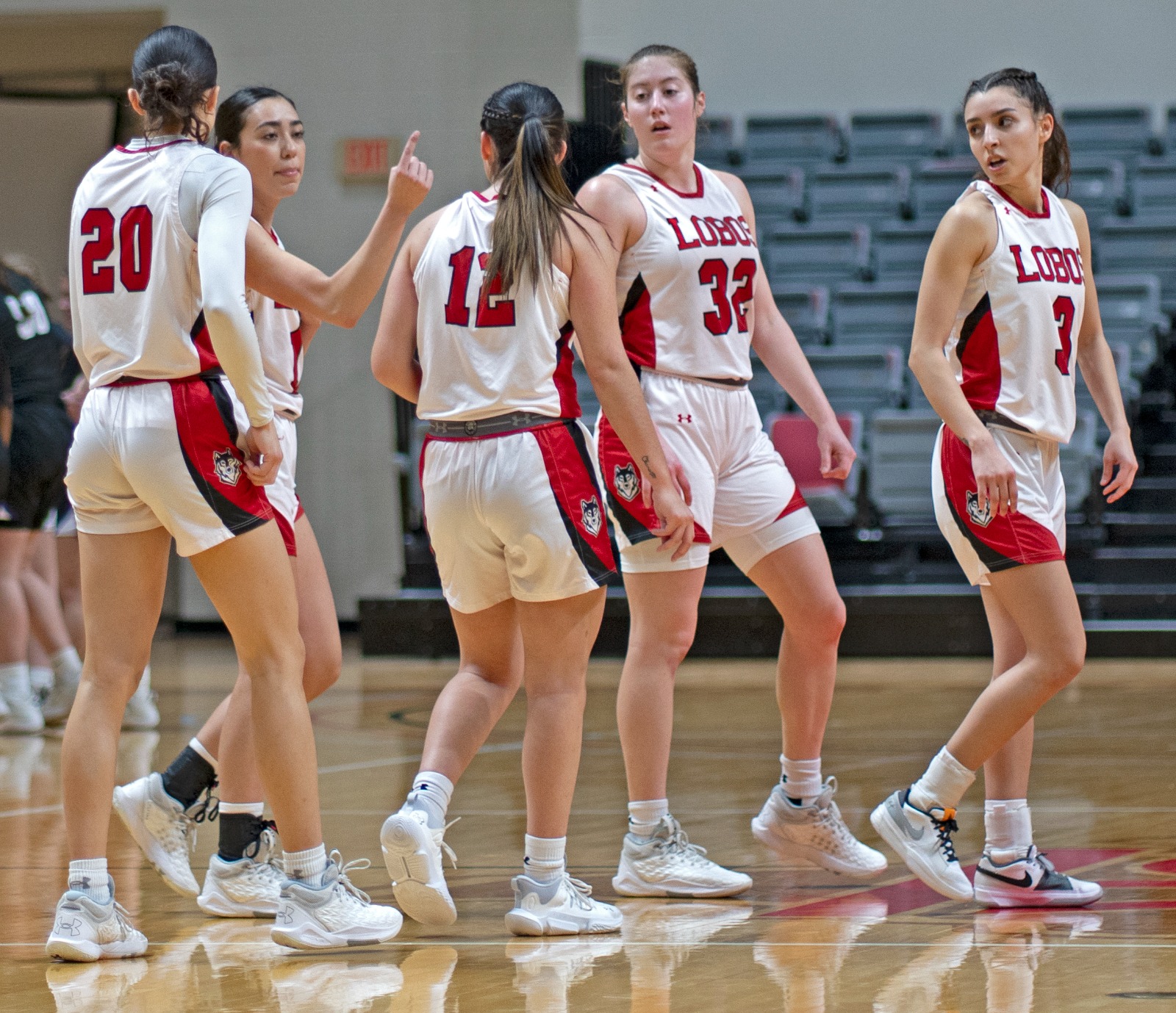 WOMEN'S BASKETBALL: Lobos take on LeTourneau and ETBU for final ...