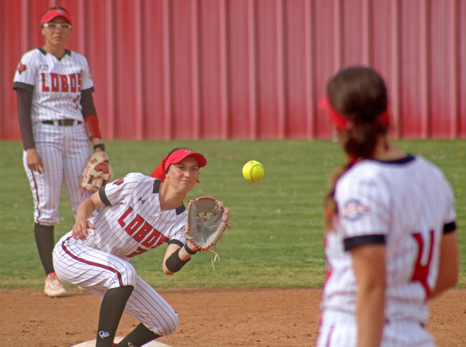 SOFTBALL: Lobos pull off sweep of Eagles with 9-1 win in series finale ...