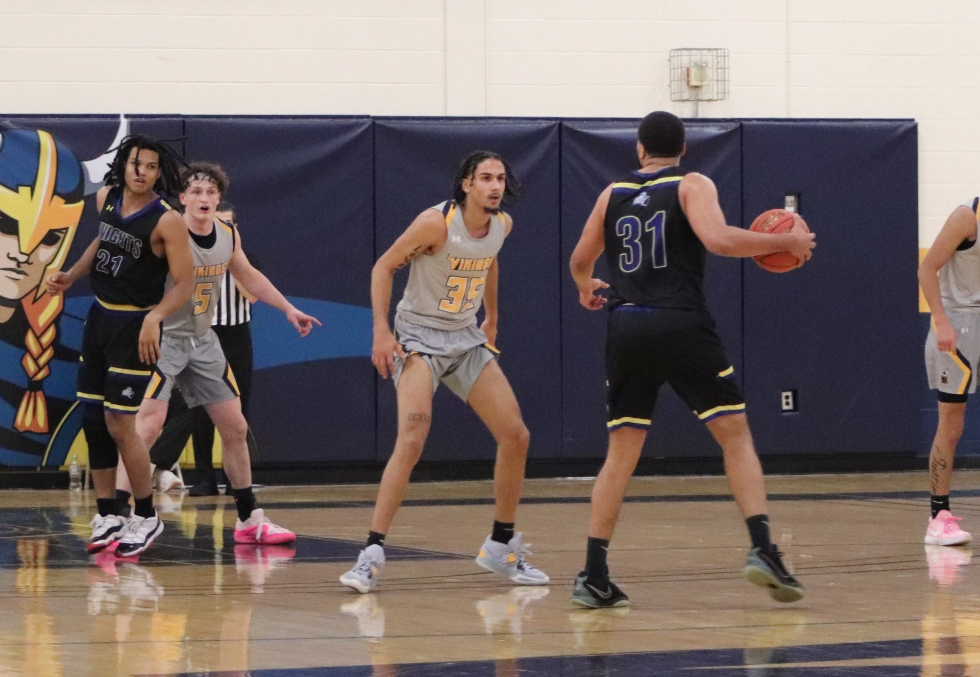 Yenfry Paulino - Men's Basketball - Westchester Community College Athletics