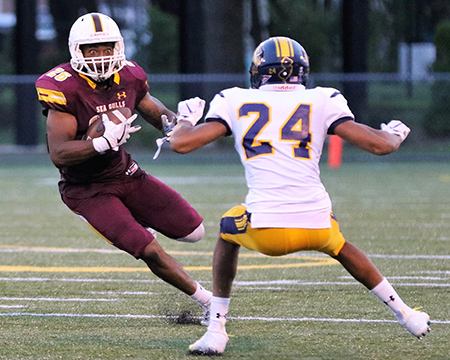 Chase scores game-winning touchdown as Salisbury downs Captains 27-24 ...