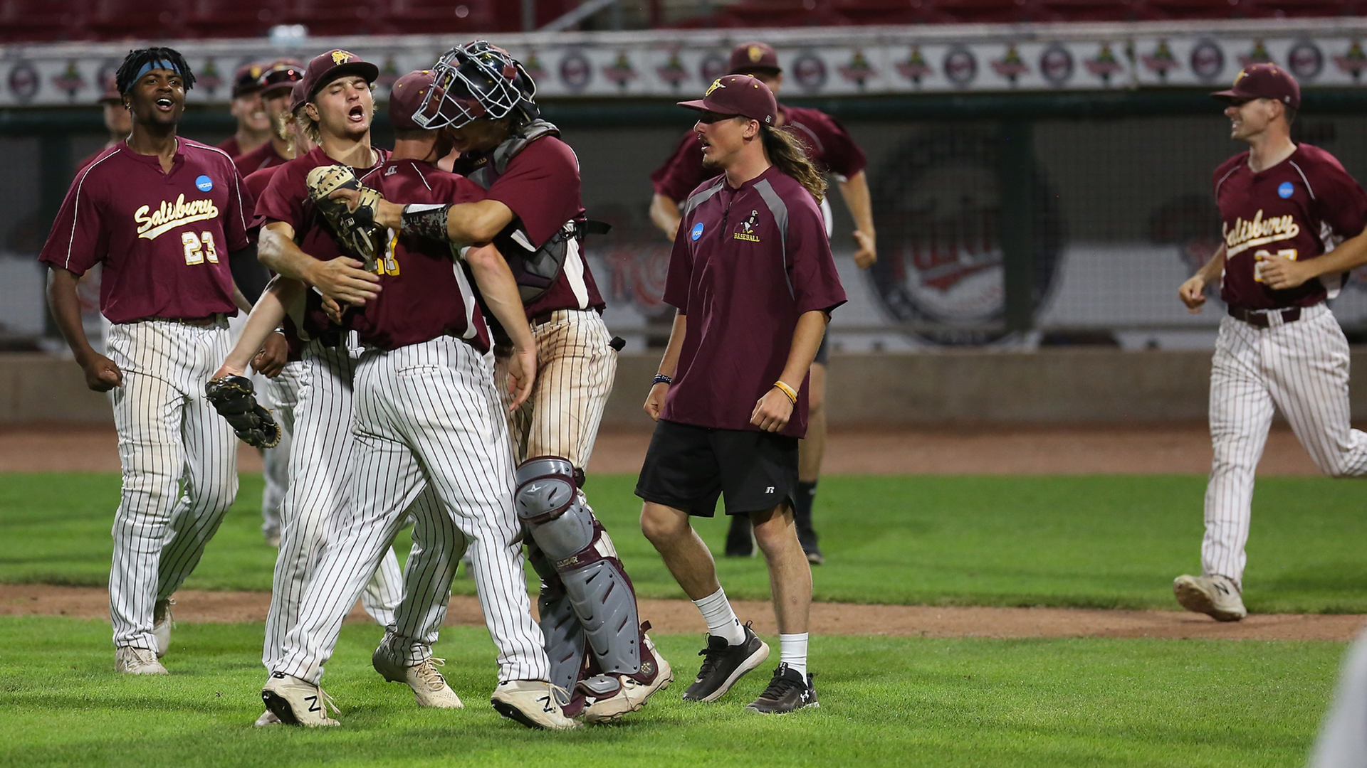 No. 6 Baseball outlasts Wheaton, 11-9; one win from College World ...
