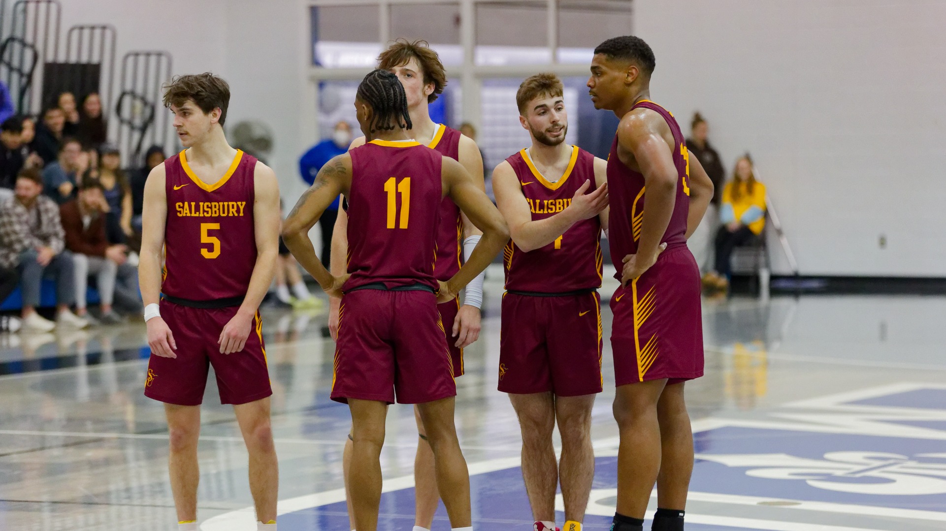 Men’s Basketball clipped by Christopher Newport - Salisbury University