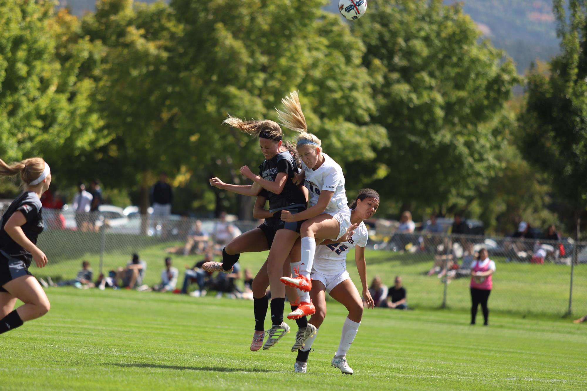MaKenzie Lawrence - Women's Soccer - Southern Utah University Athletics