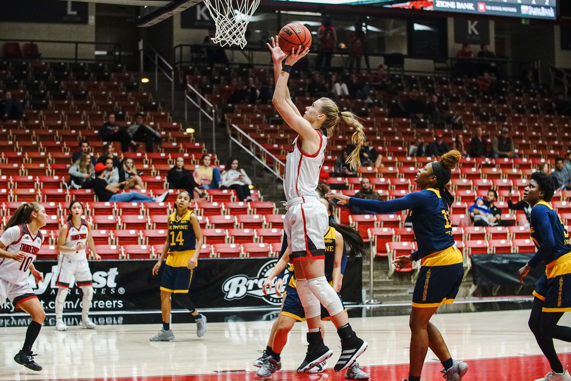 Ashley Larsen - Women's Basketball - Southern Utah University Athletics