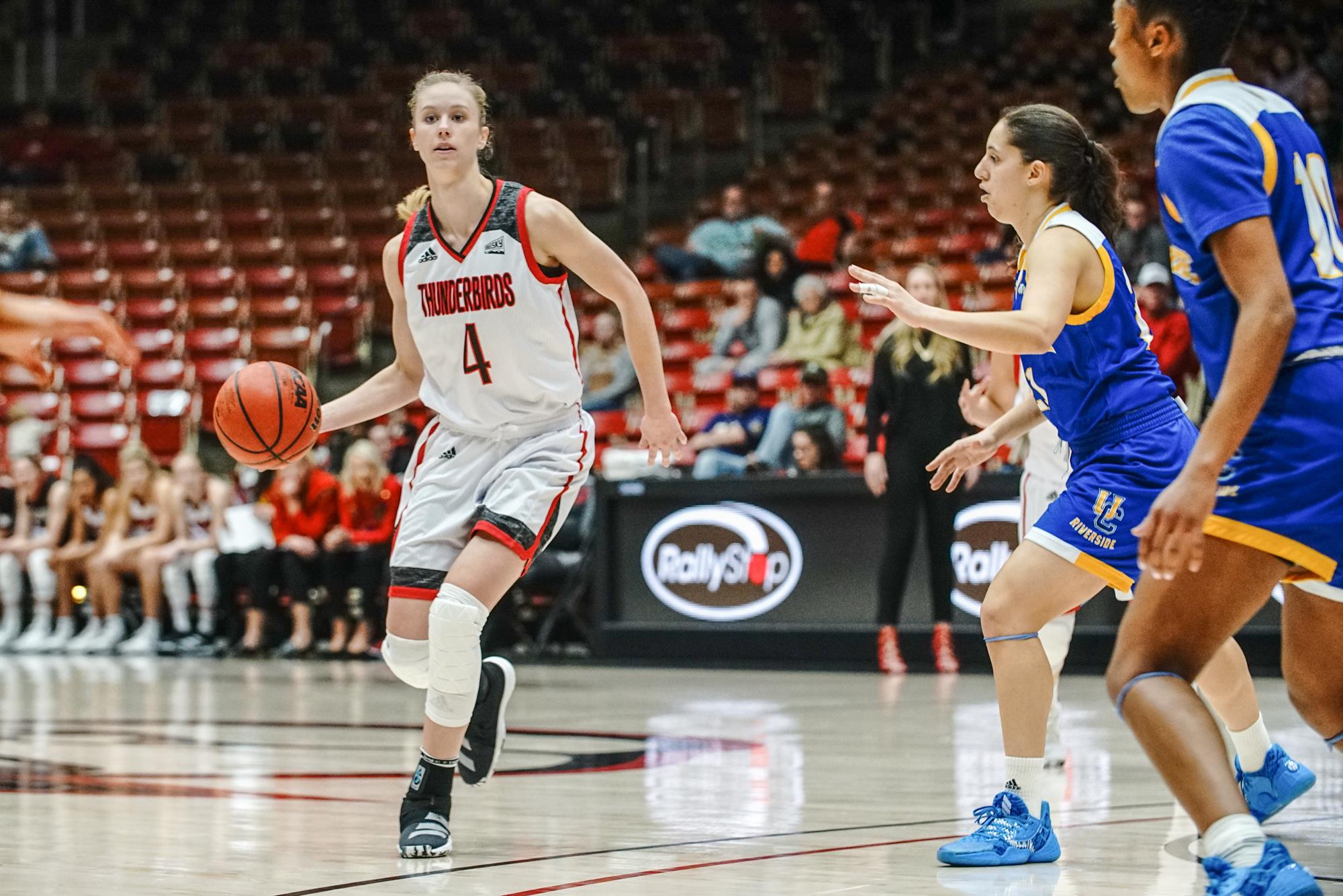 Ashley Larsen - Women's Basketball - Southern Utah University Athletics
