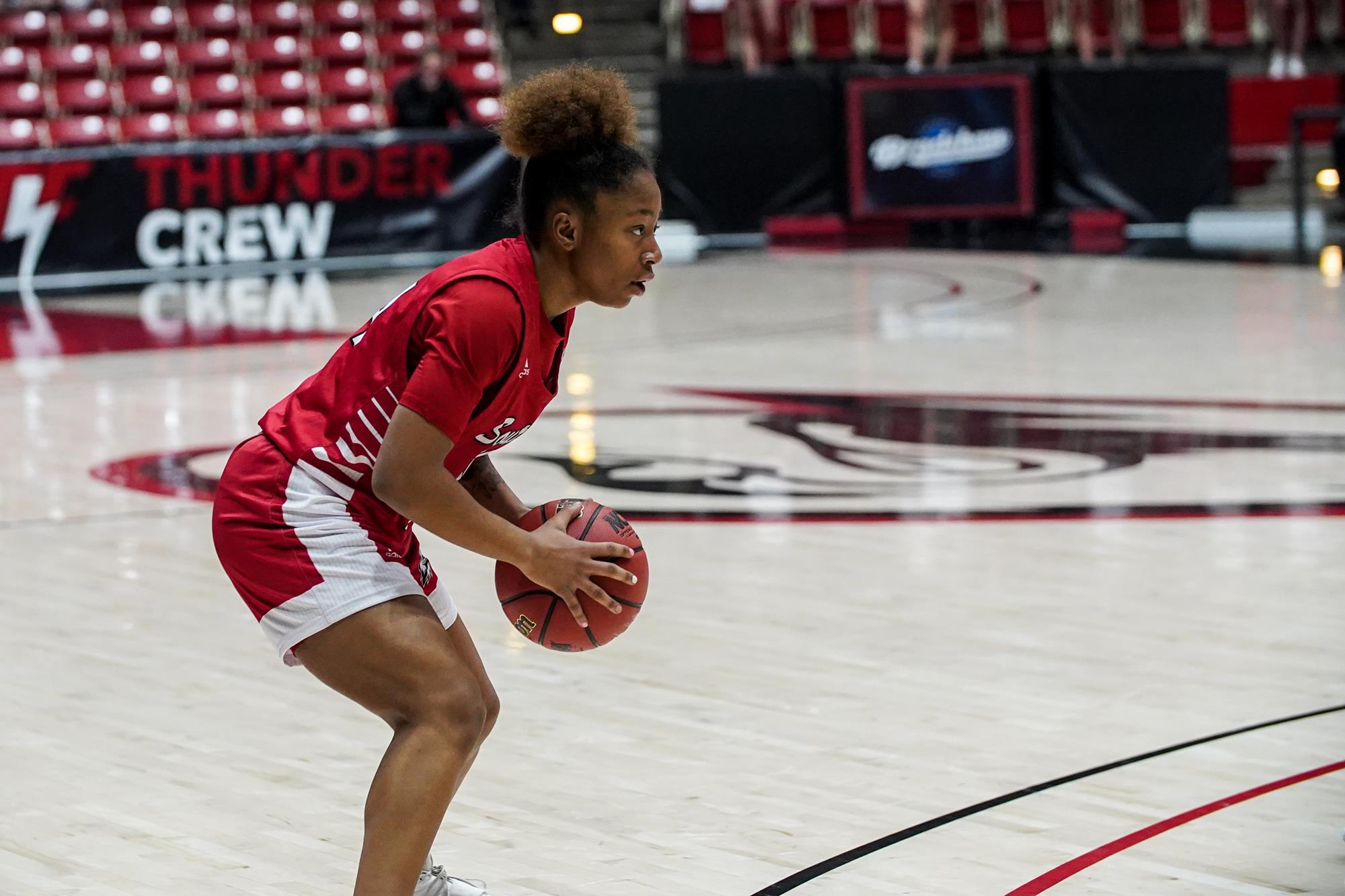 Daylani Ballena - Women's Basketball - Southern Utah University Athletics