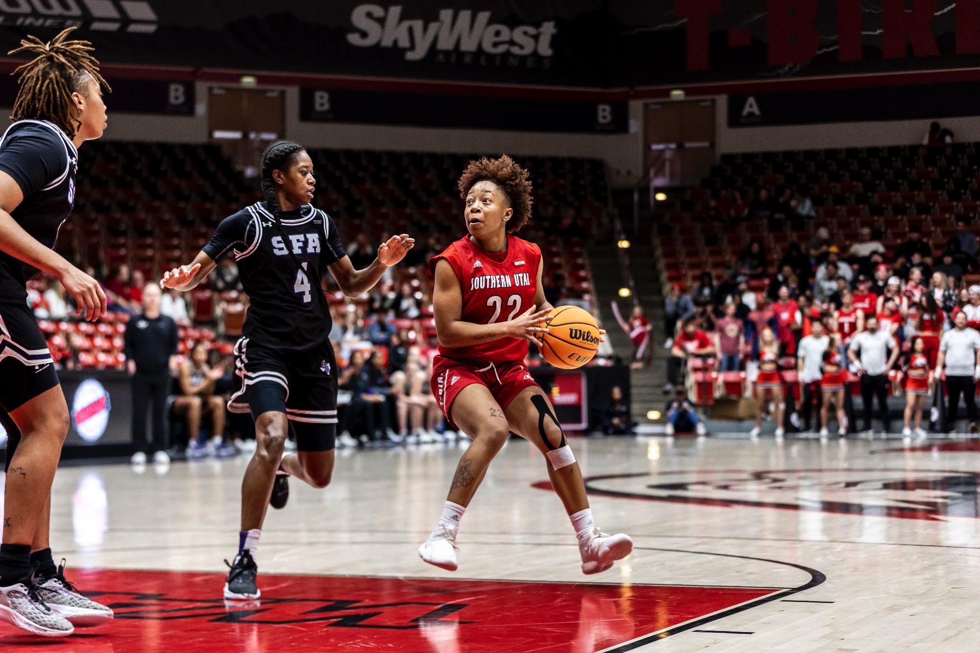 Ferocious Fourth Quarter Not Enough as Thunderbirds Fall to Wildcats in ...