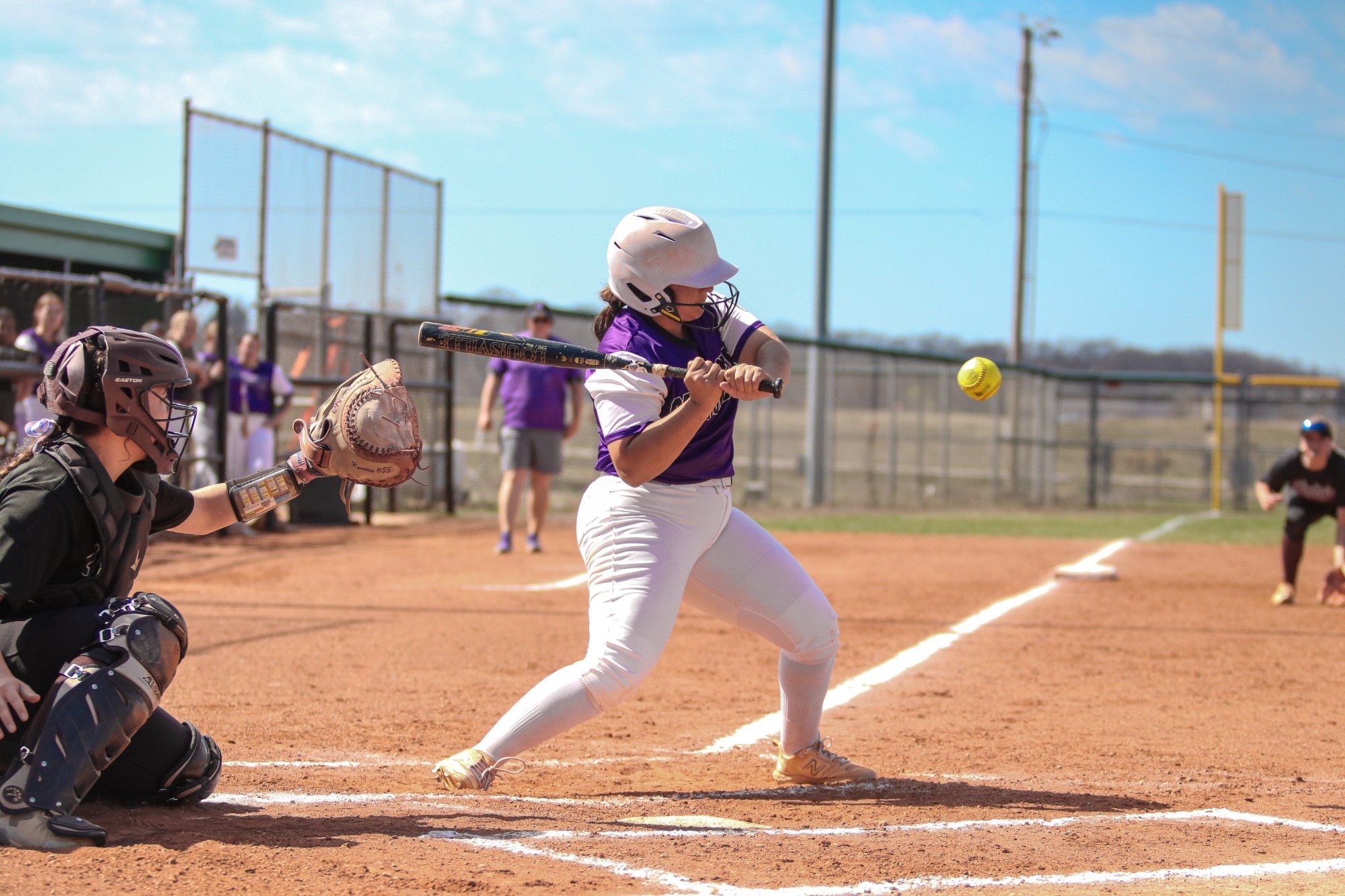Softball Drops Two to Evangel - Southwestern College