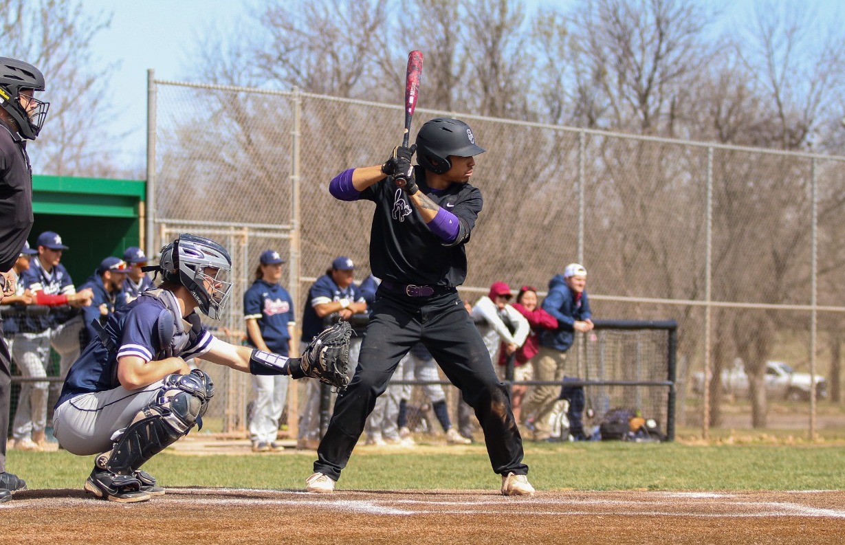 Builder Baseball Triumphs Over Sterling College, 10-8 - Southwestern ...