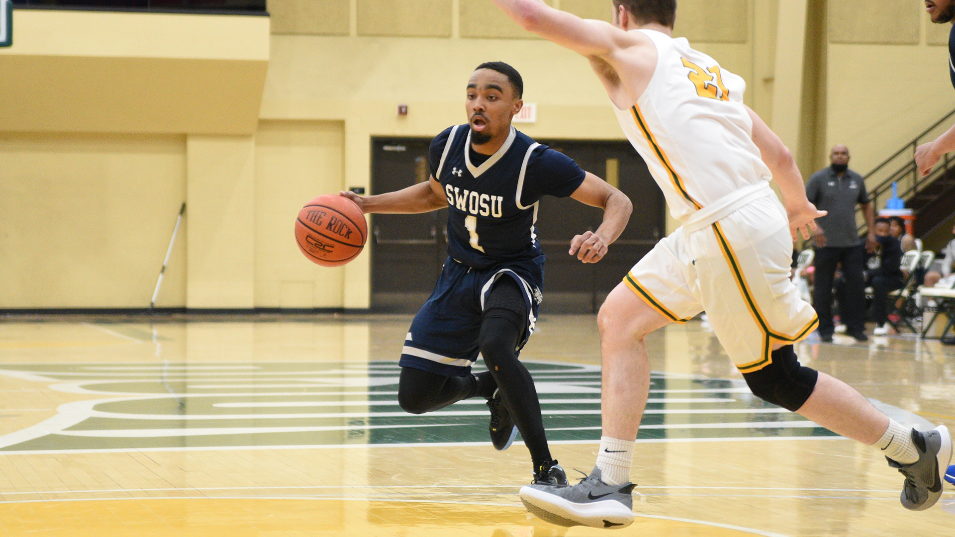Kamden Gipson - Men's Basketball - Southwestern Oklahoma State ...