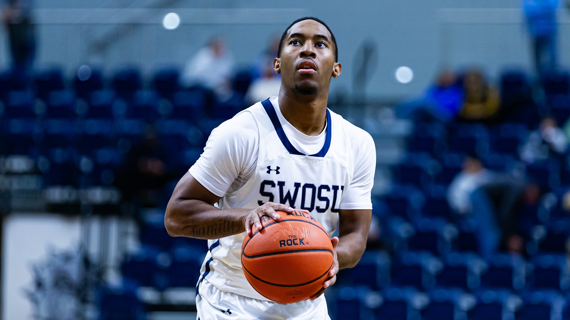 DJ Jones - Men's Basketball - Southwestern Oklahoma State University ...