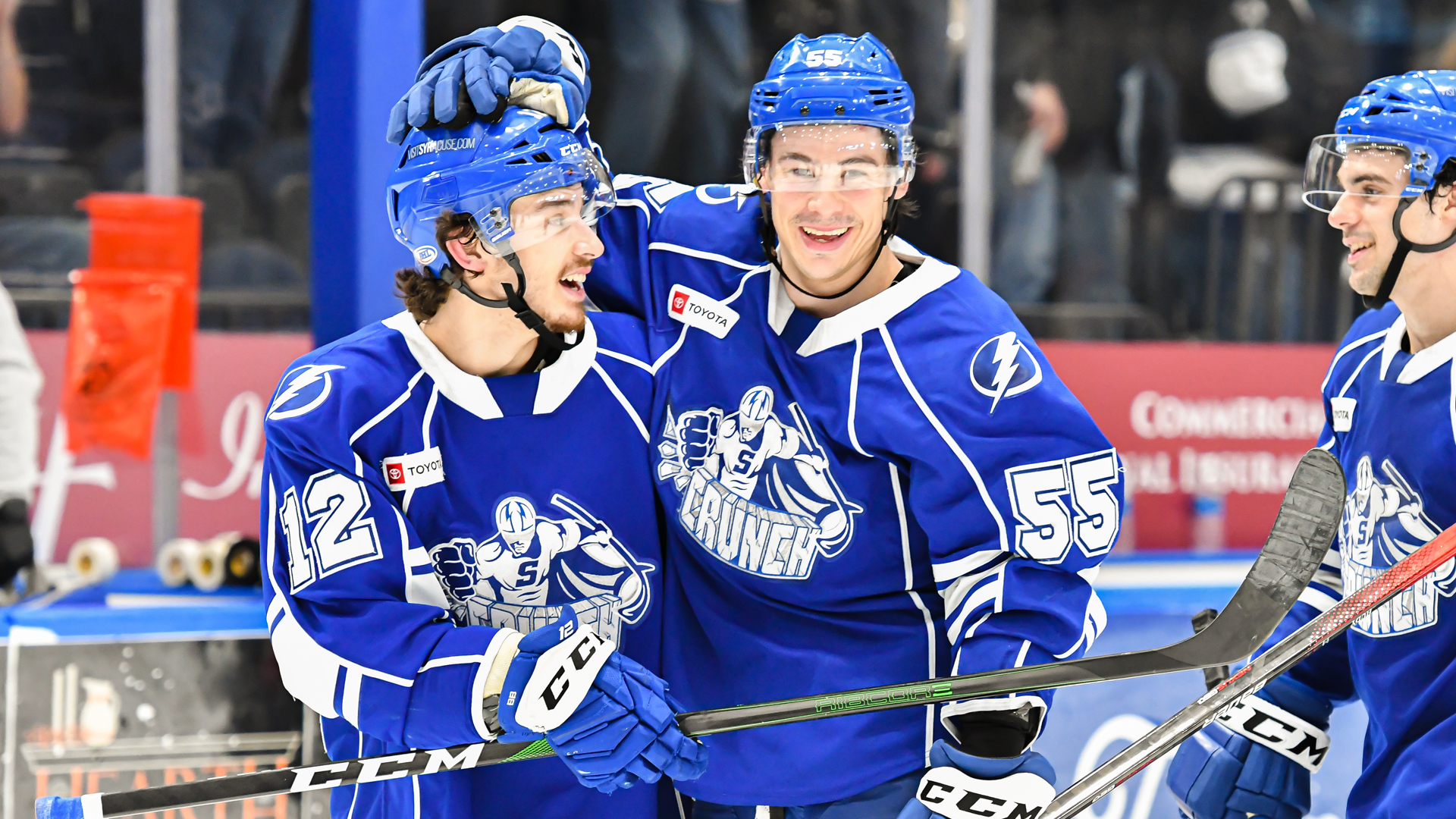 Playoff Push Starts With Tight-Knit Bond - Syracuse Crunch