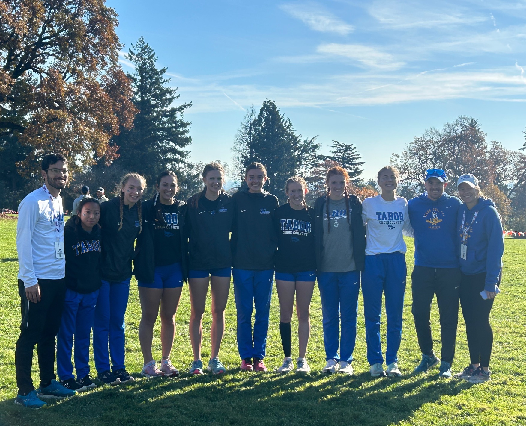 LADY BLUEJAYS FINISH 19th AT NATIONAL CHAMPIONSHIPS - Tabor College