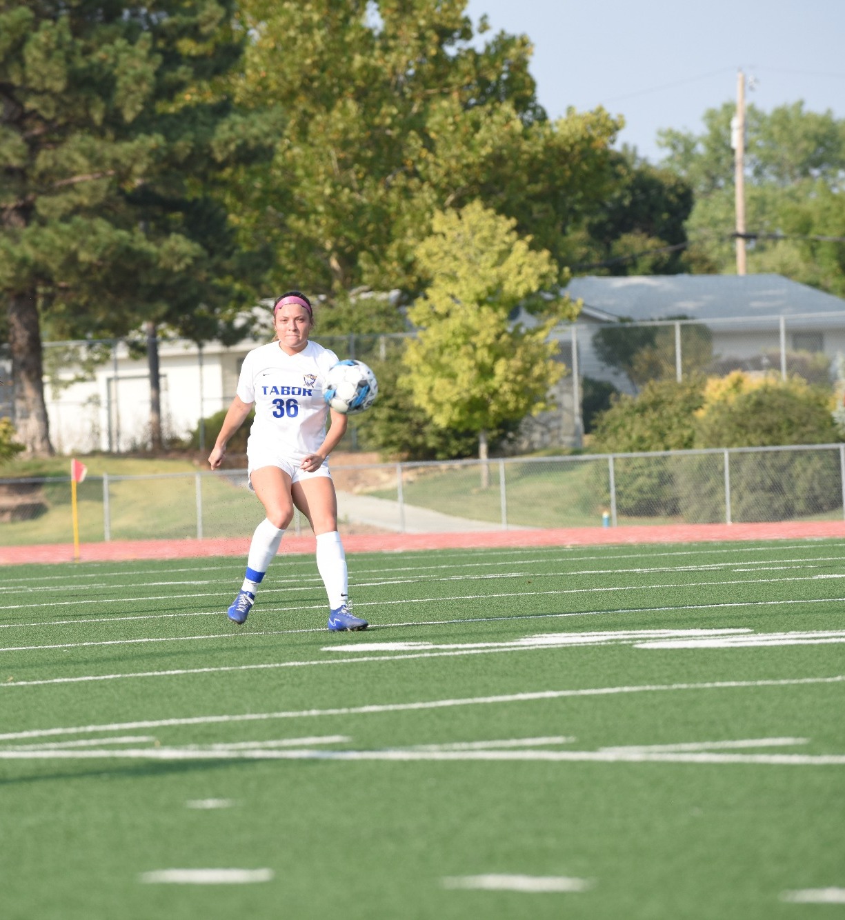 BLUEJAYS GO TOE-TO-TOE WITH BRONCOS - Tabor College