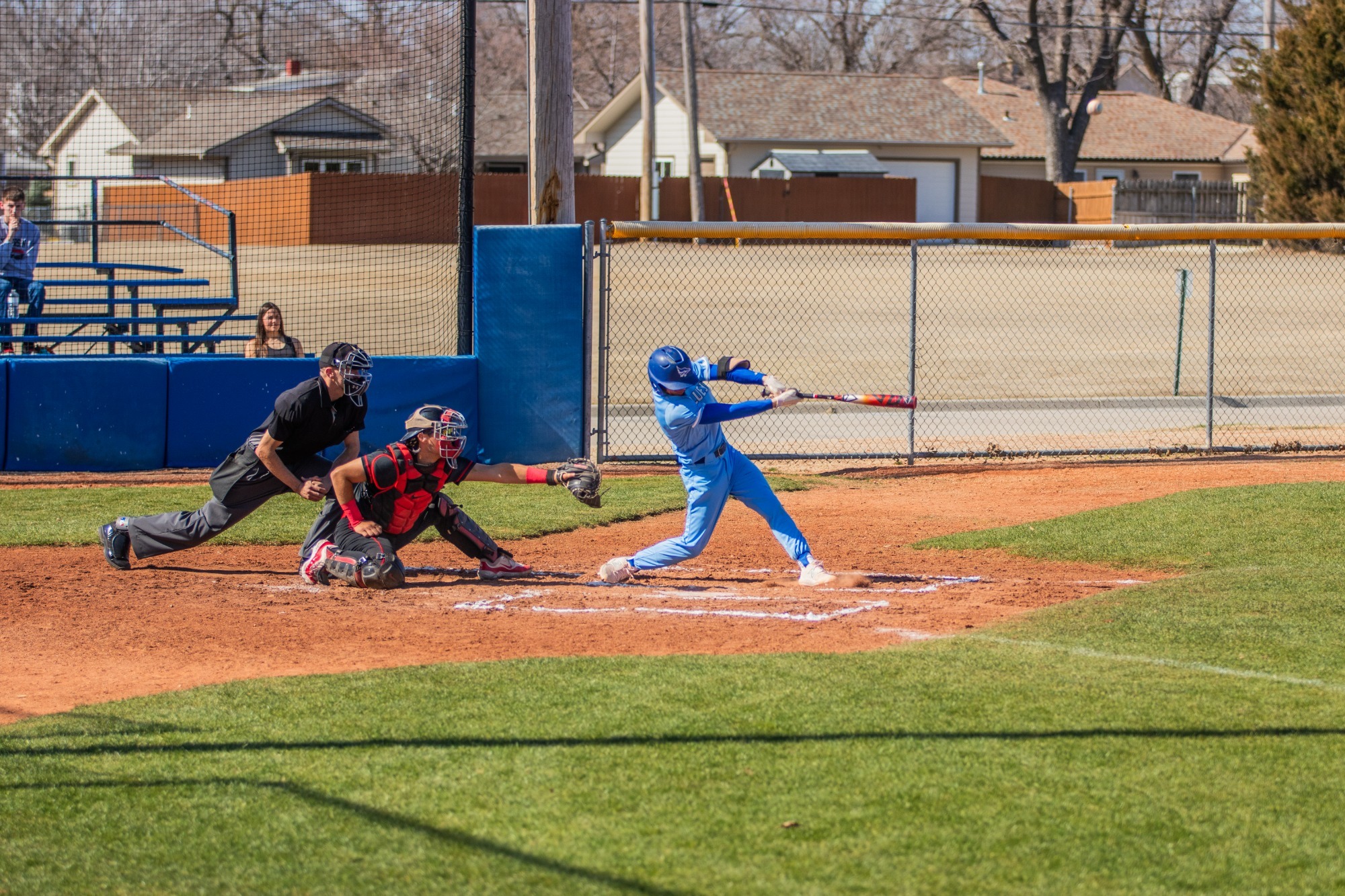 BLUEJAYS SWEEP THE BULLDOGS - Tabor College