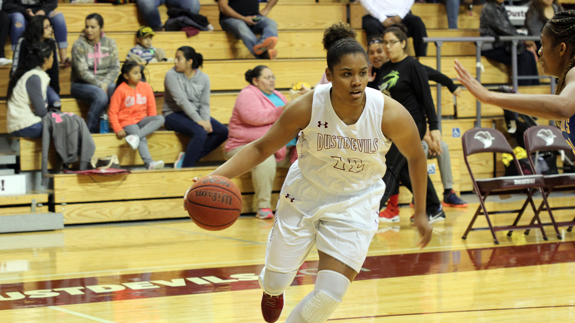 LaShae Rolle - Women's Basketball - Texas A&M International University ...