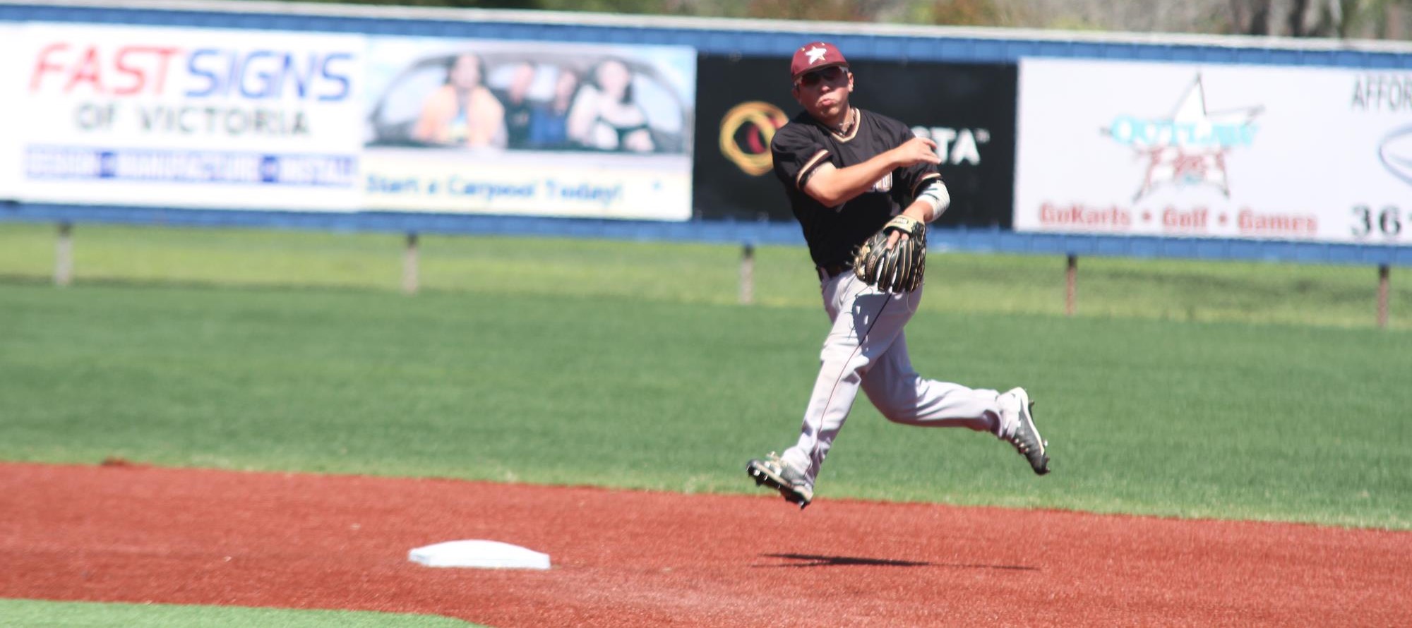 Abel Aguilar - Baseball - Texas A&M International University Athletics