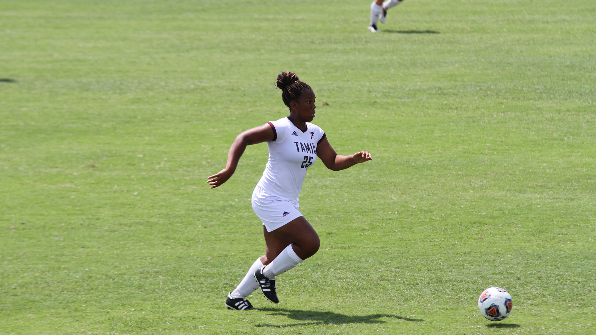 Tiandra Draggon - Women's Soccer - Texas A&M International University ...