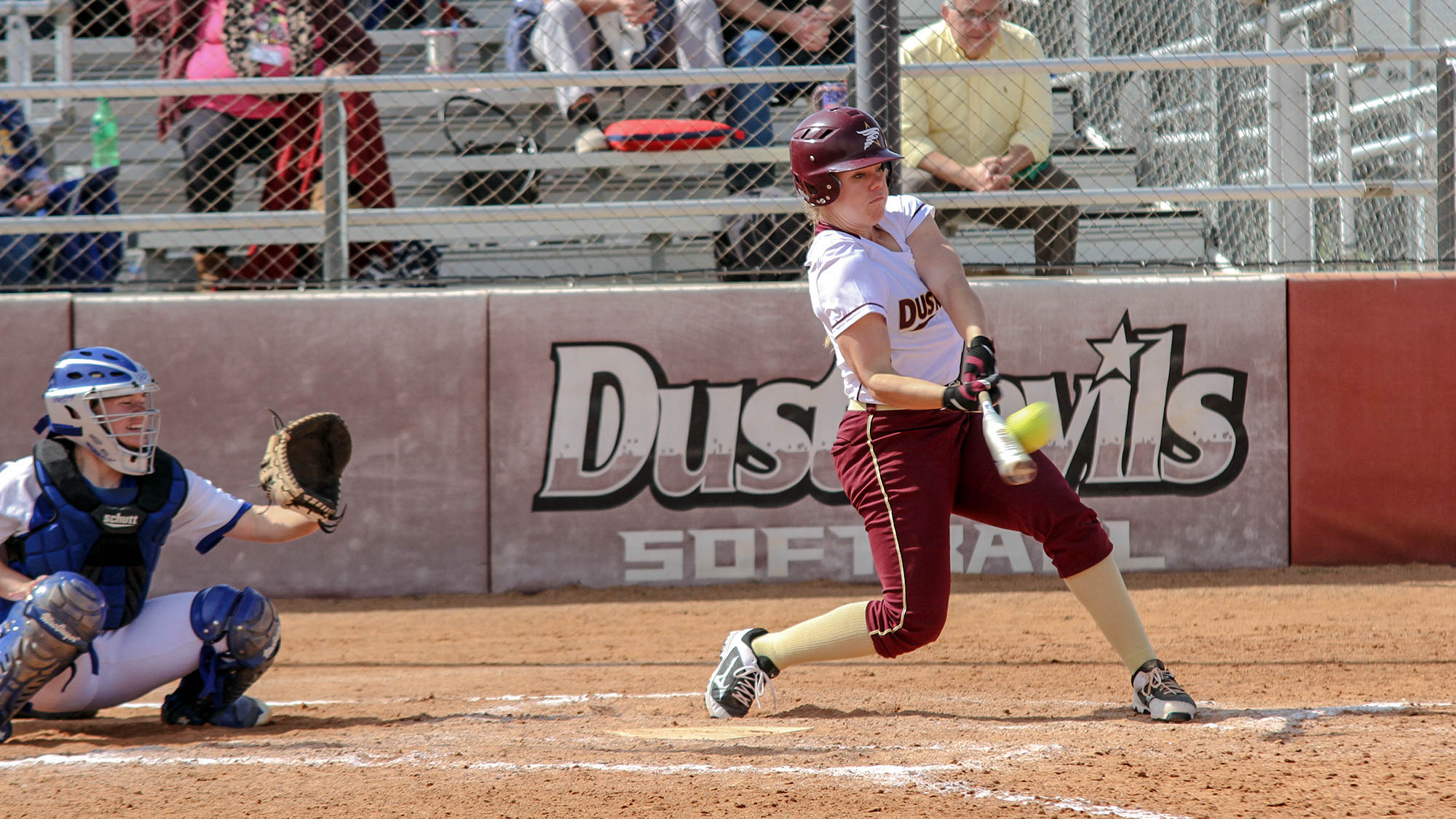 Lindsey Smith - Softball - Texas A&M International University Athletics