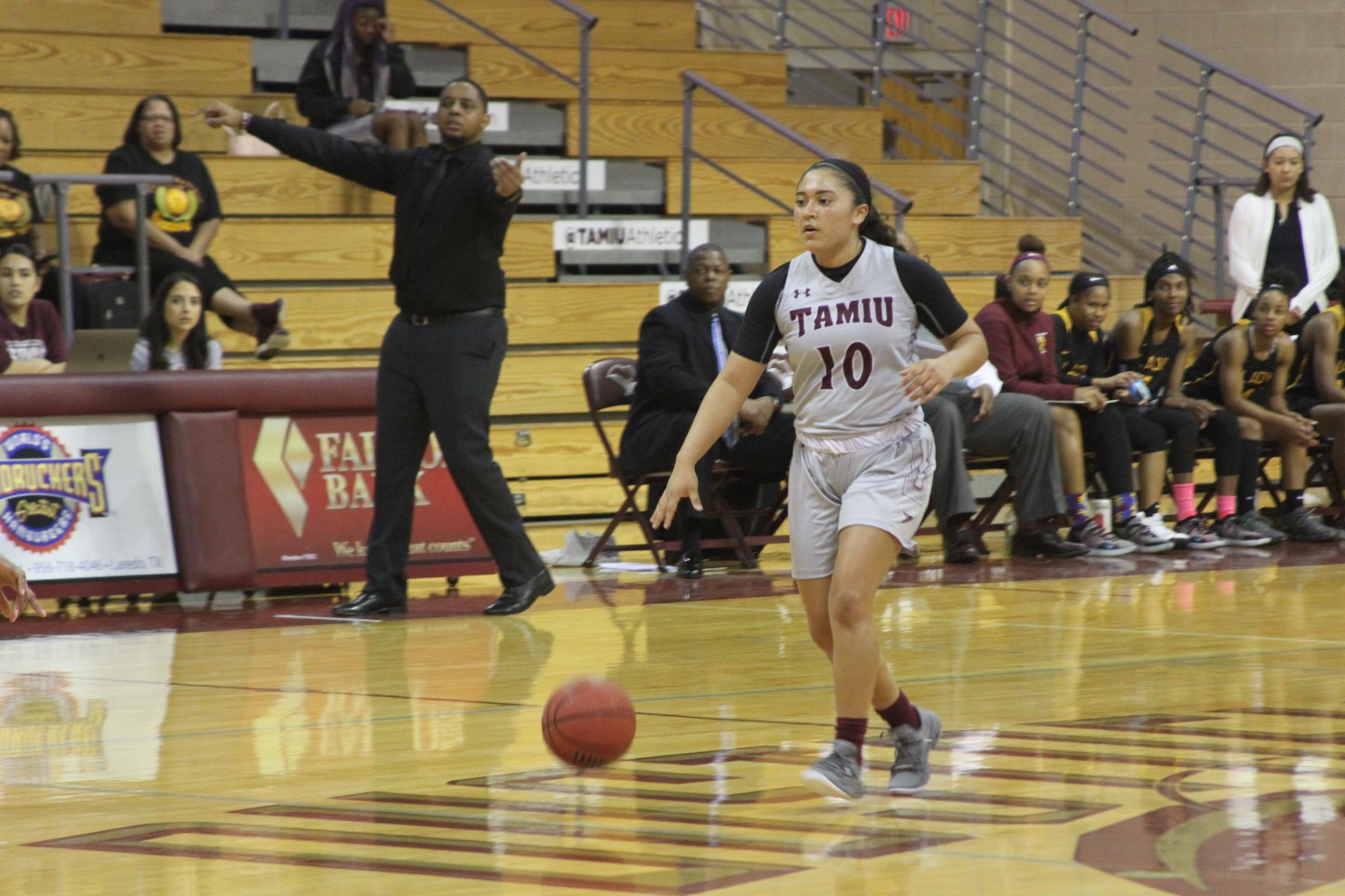 Marina Gatica - Women's Basketball - Texas A&M International University ...