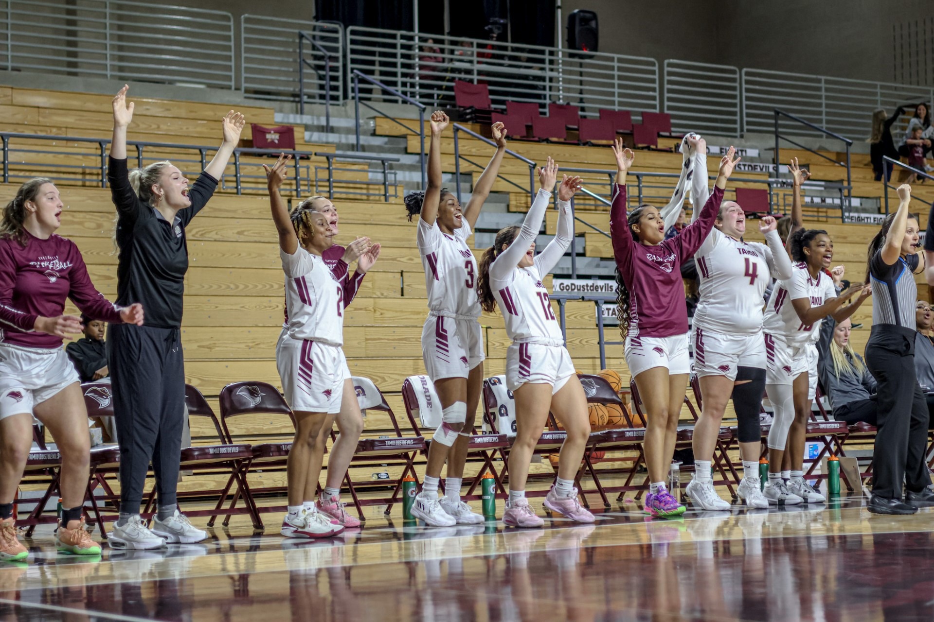 TAMIU Dominant Over LeTourneau - Texas A&M International University ...