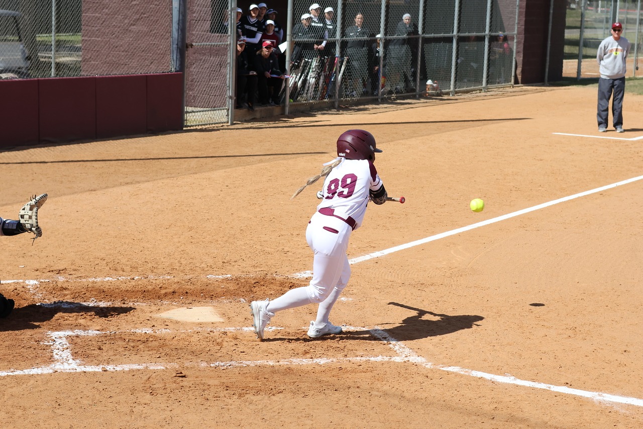 Kristy Alanis - Softball - Texas A&M International University Athletics