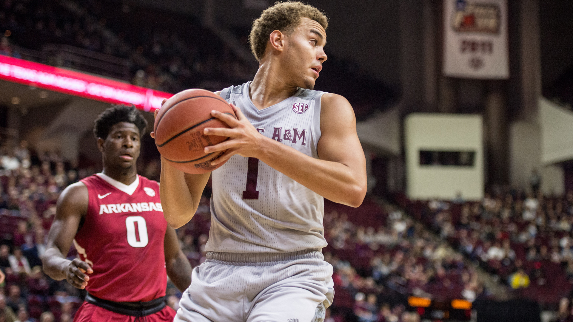 DJ Hogg - Men's Basketball - Texas A&M Athletics - 12thMan.com