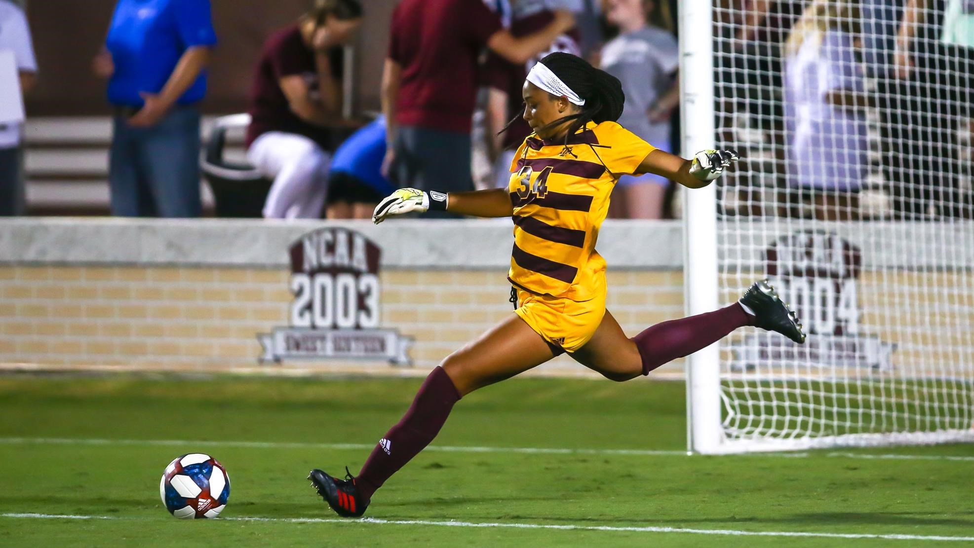 Shantel Hutton - Soccer - Texas A&M Athletics - 12thMan.com
