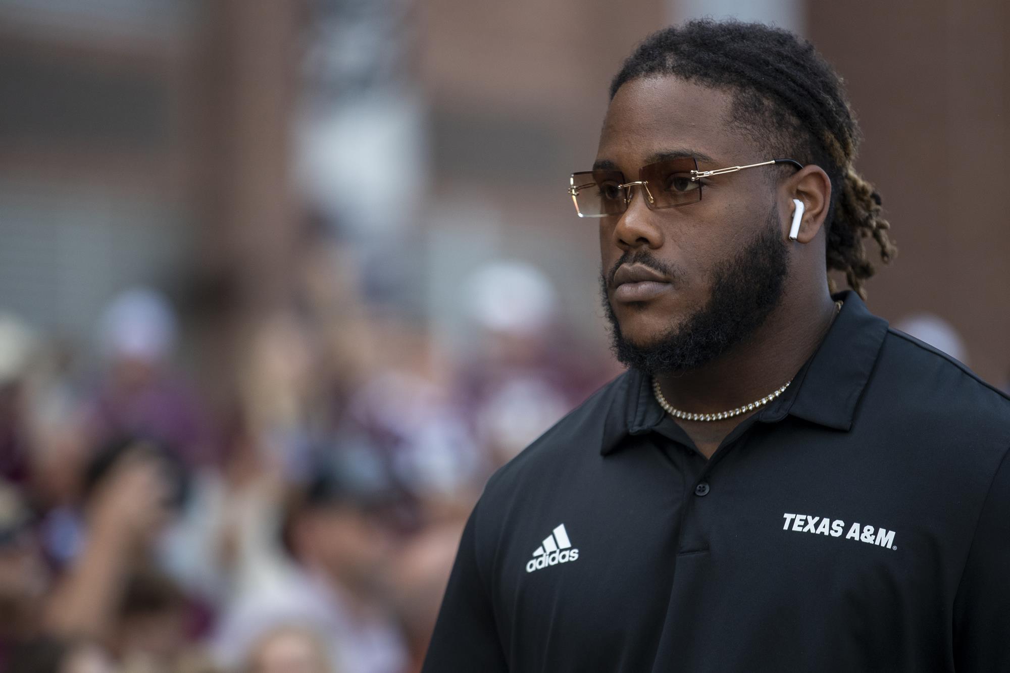 Adarious Jones - Football - Texas A&M Athletics - 12thMan.com