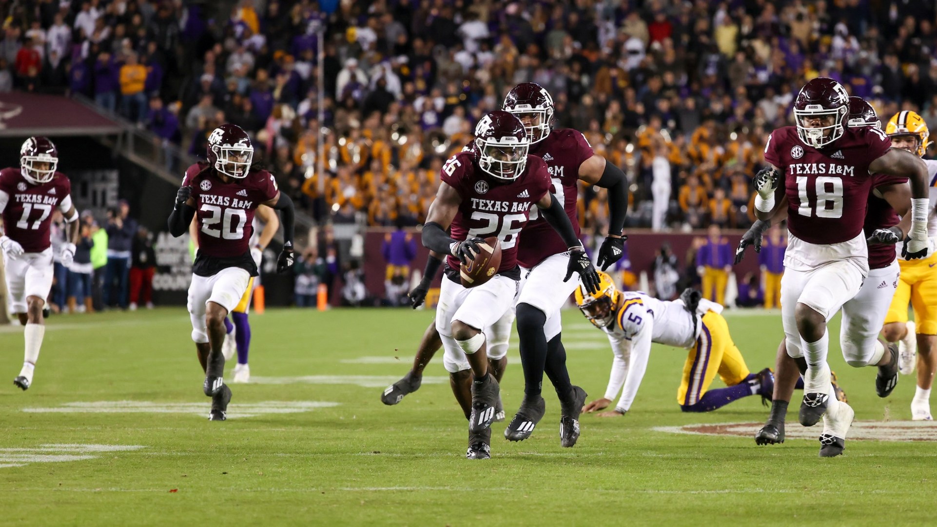Demani Richardson - Football - Texas A&M Athletics - 12thMan.com