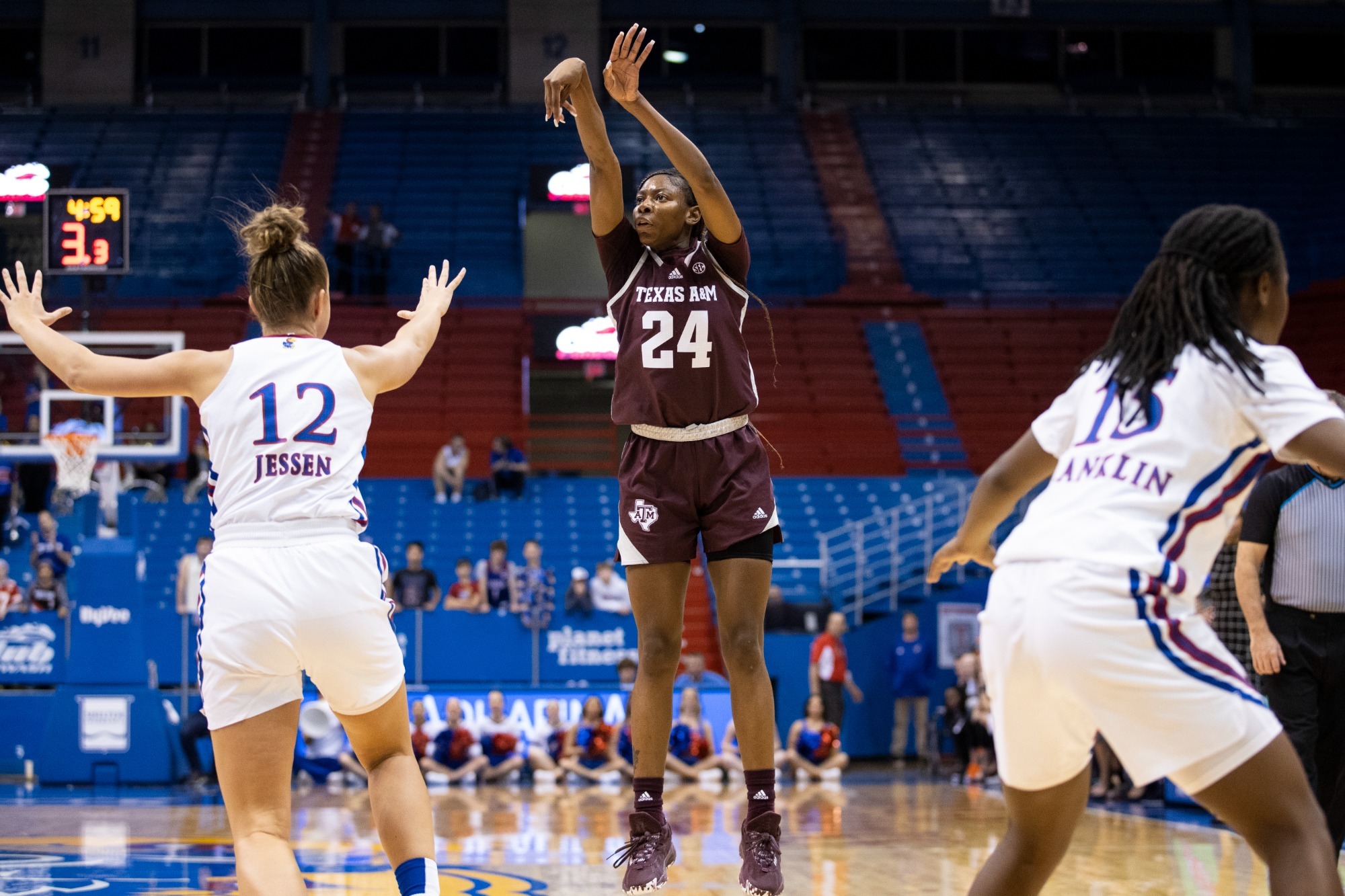 Sahara Jones - Women's Basketball - Texas A&M Athletics - 12thMan.com