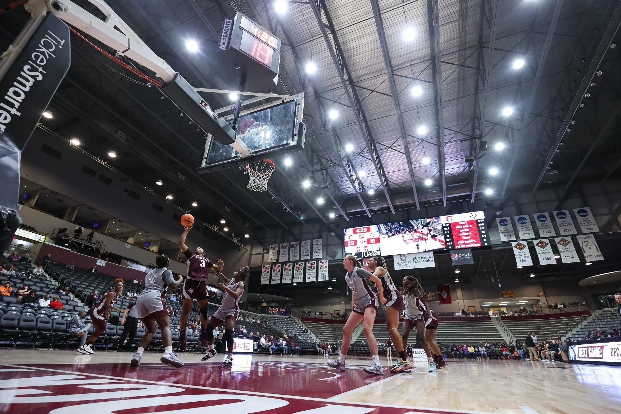 Tineya Hylton - Women's Basketball - Texas A&M Athletics - 12thMan.com