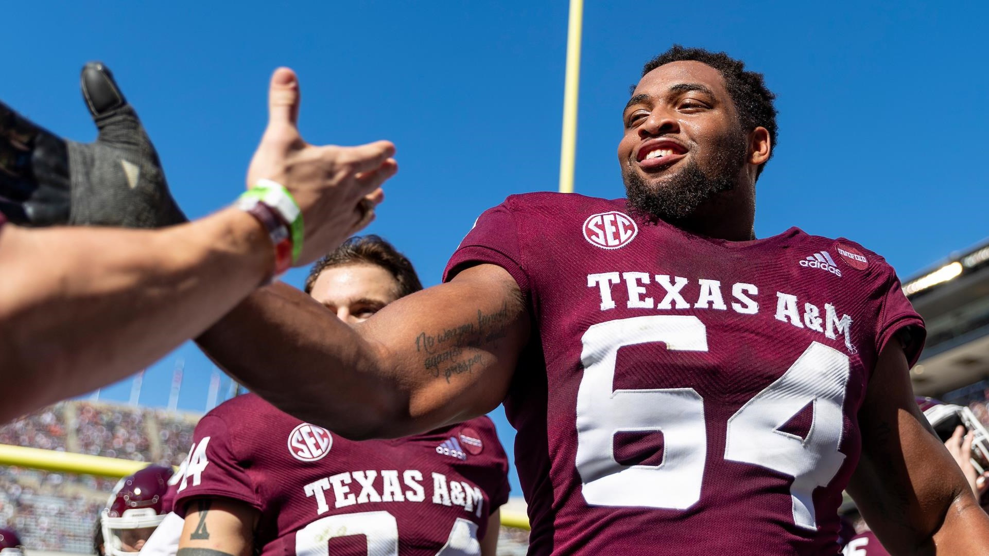 Layden Robinson - Football - Texas A&M Athletics - 12thMan.com