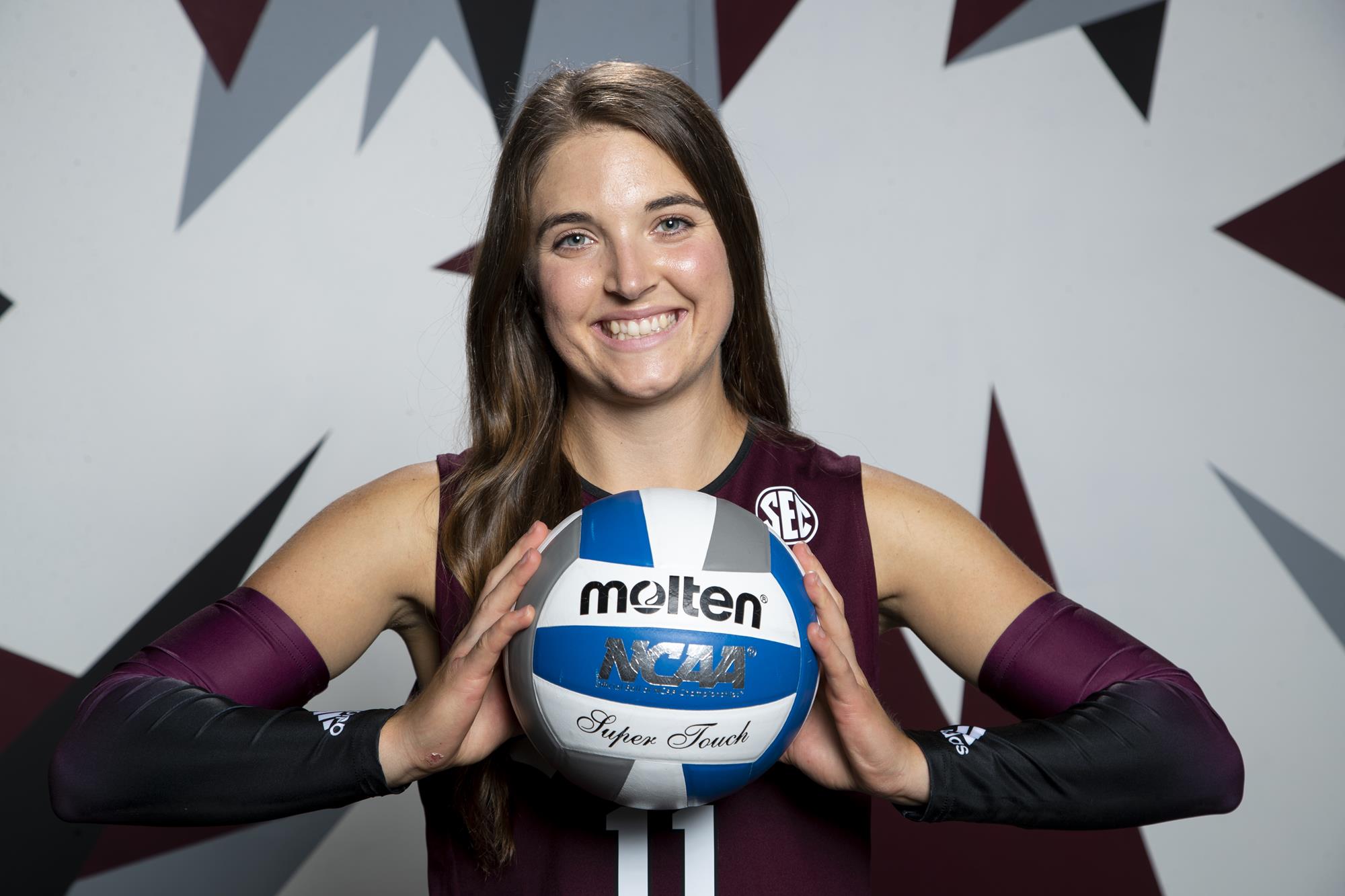 Allison Fields - Volleyball - Texas A&M Athletics - 12thMan.com
