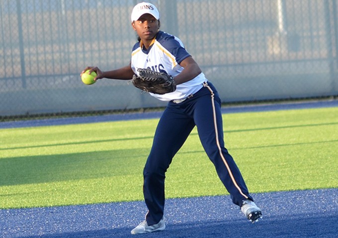 Precious Thompson - Softball - Texas A&M University-Commerce Athletics