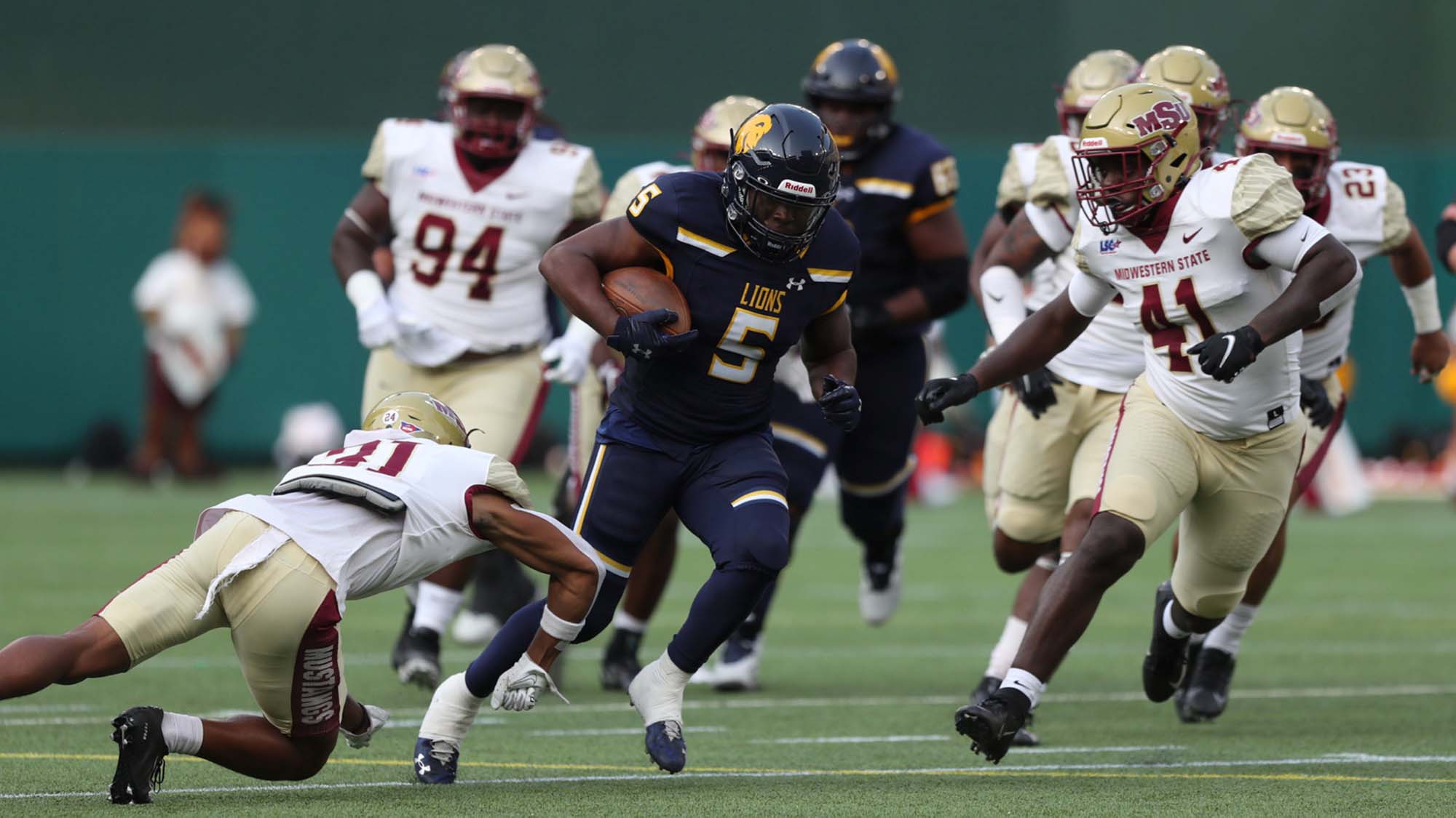 Midwestern State rallies to down Lion Football - Texas A&M University ...