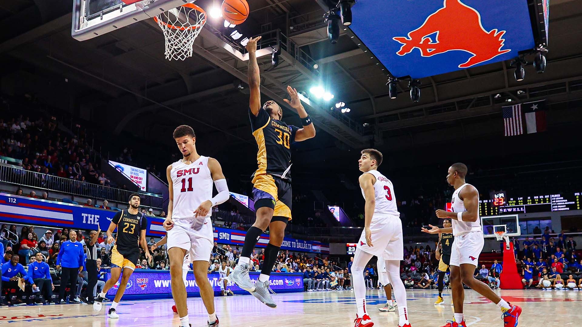 C.J. Roberts - Men's Basketball - Texas A&M University-Commerce Athletics
