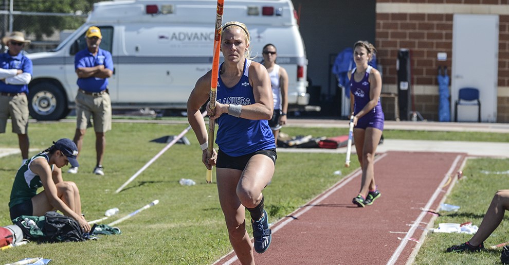Hannah McWilliams - Track & Field - Texas A&M-Corpus Christi Athletics