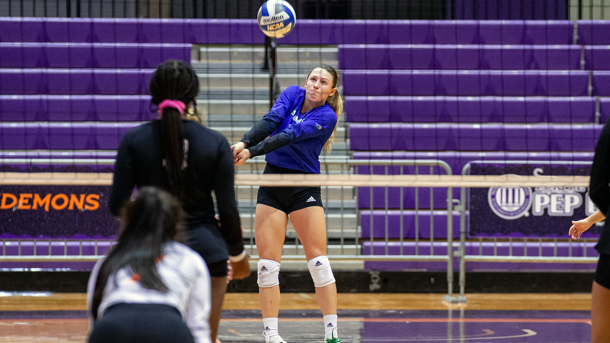 Carissa Barnes - Volleyball - Texas A&M-Corpus Christi Athletics
