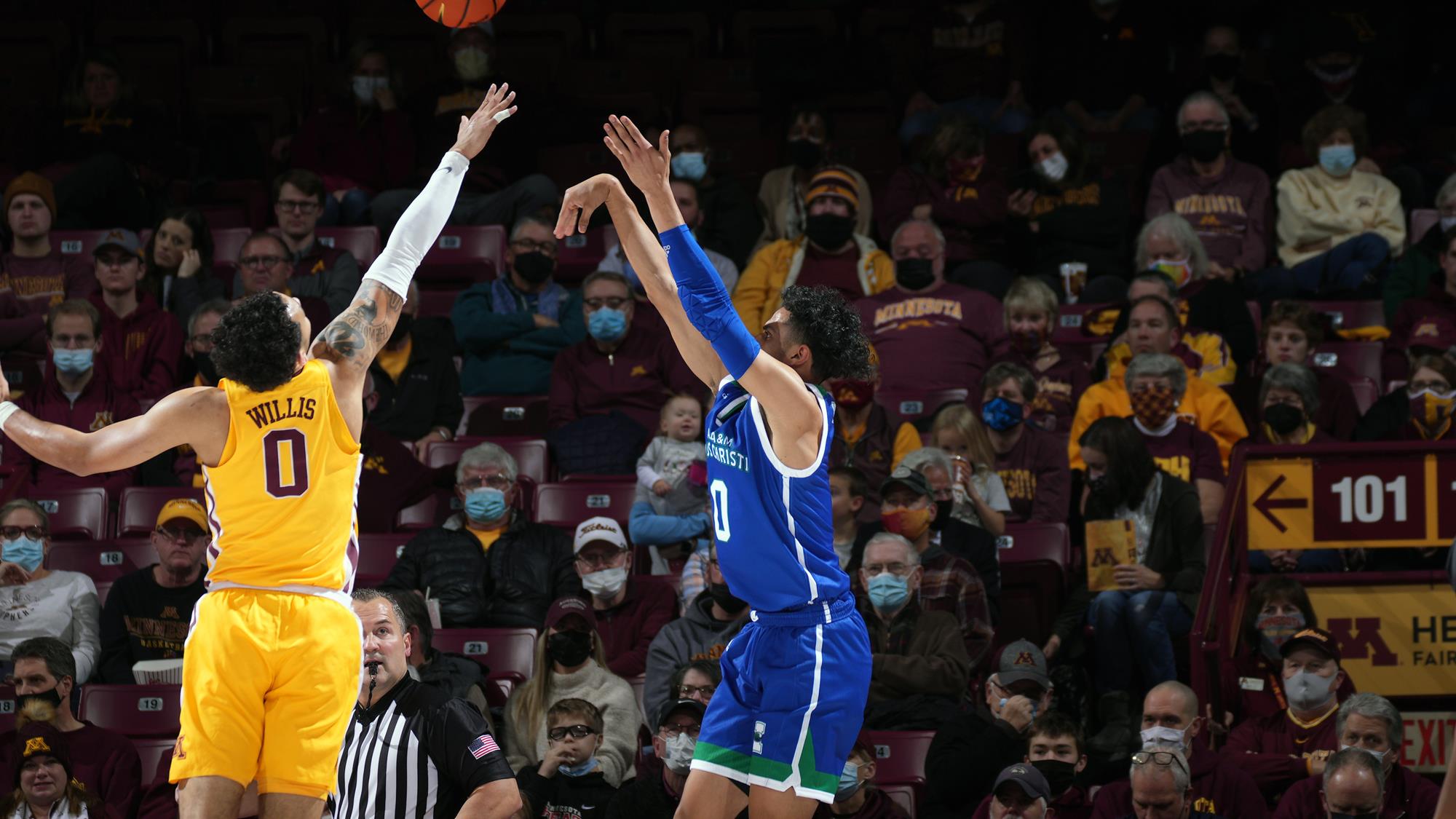 Trevian Tennyson - Men's Basketball - Texas A&M-Corpus Christi Athletics