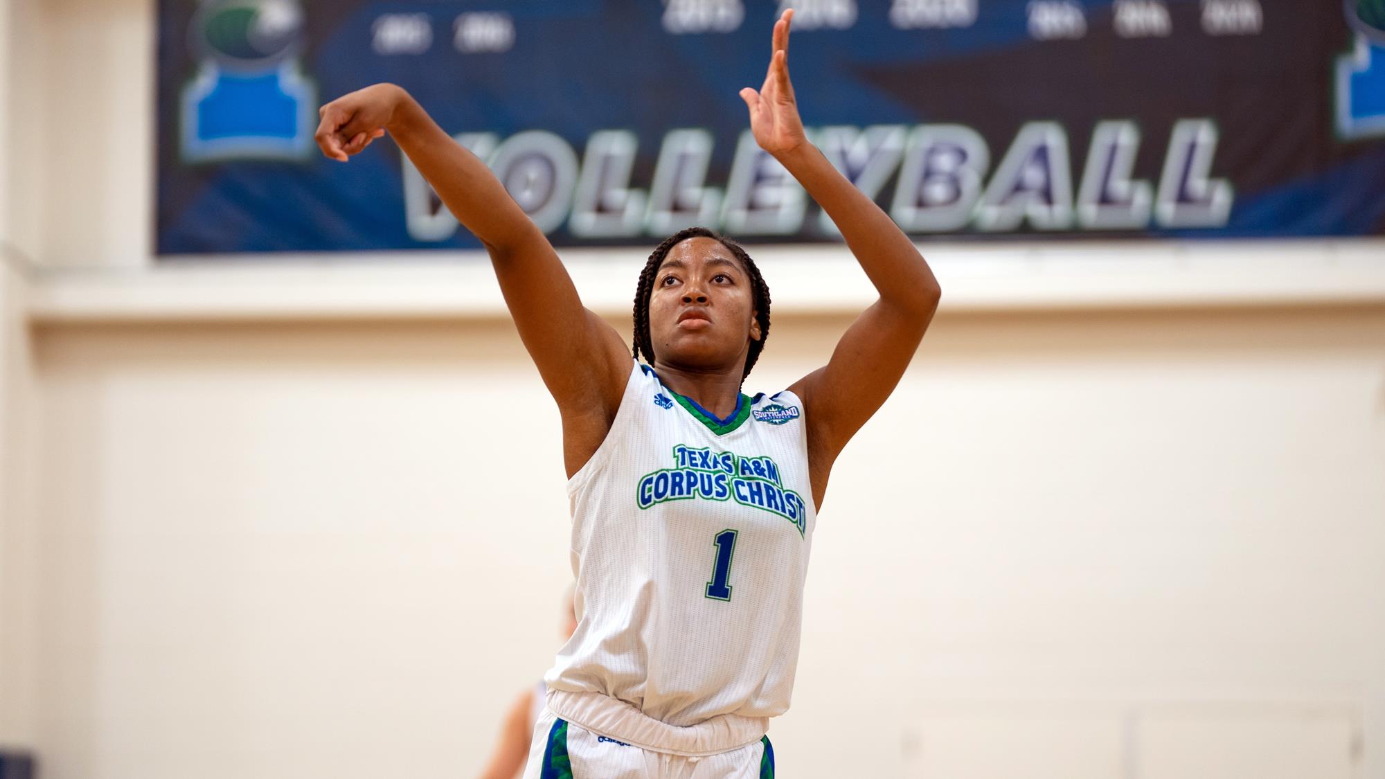 Maya Ellis - Women's Basketball - Texas A&M-Corpus Christi Athletics