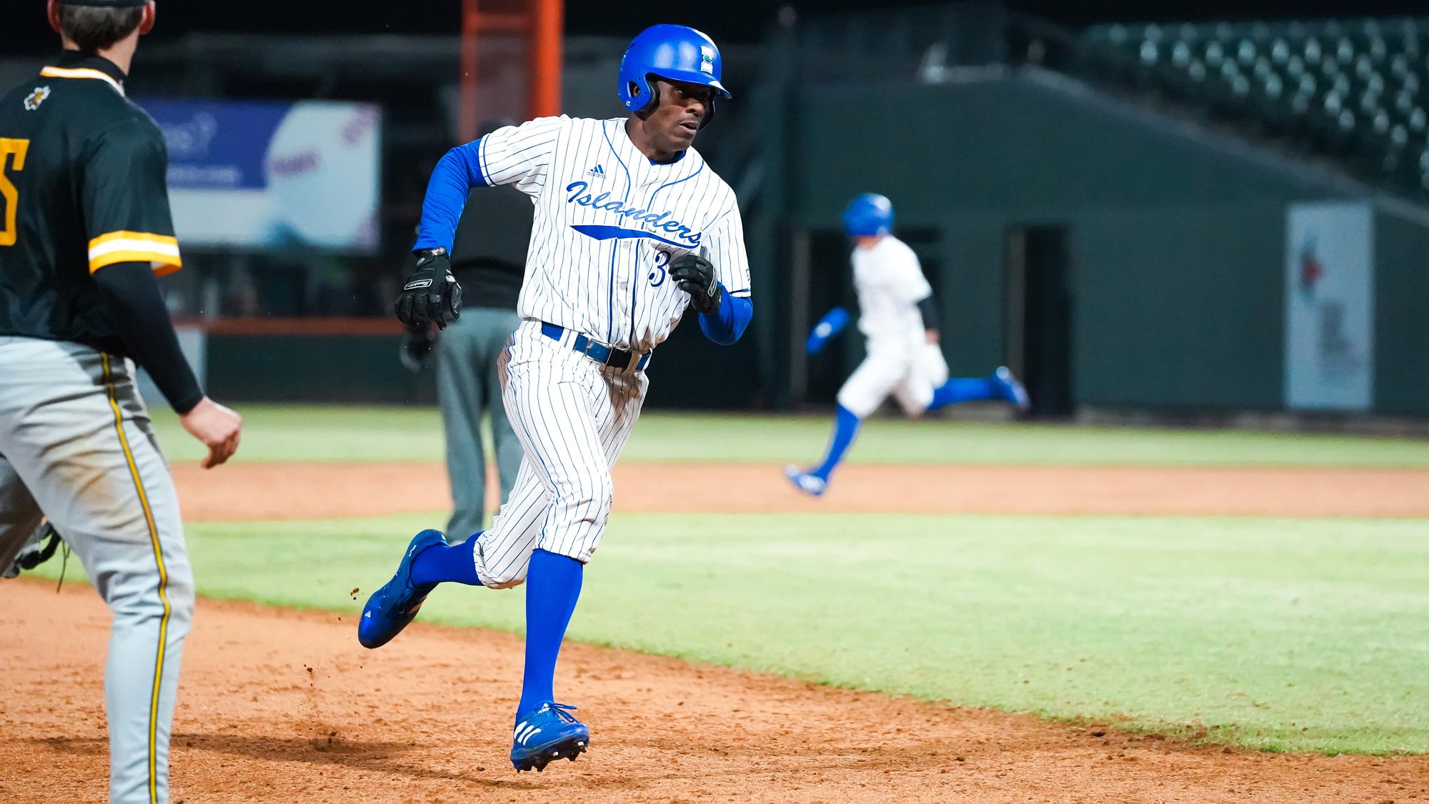 Tre Jones - Baseball - Texas A&M-Corpus Christi Athletics