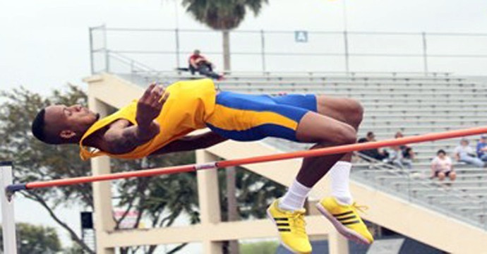 Jeron Robinson - Men's Track and Field - Texas A&M - Kingsville Athletics