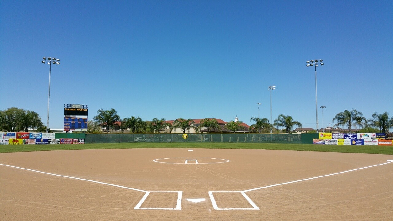 Dean announces addition of five signees - Texas A&M - Kingsville Athletics