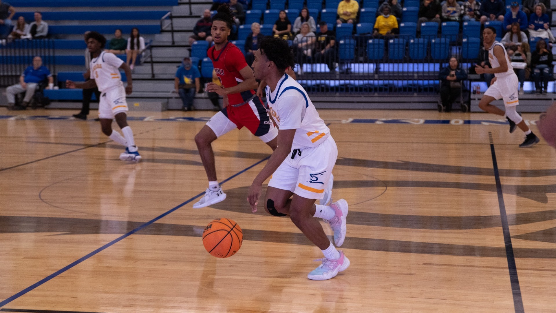 Javelinas fall on the road to Eastern New Mexico, 73-65 - Texas A&M ...