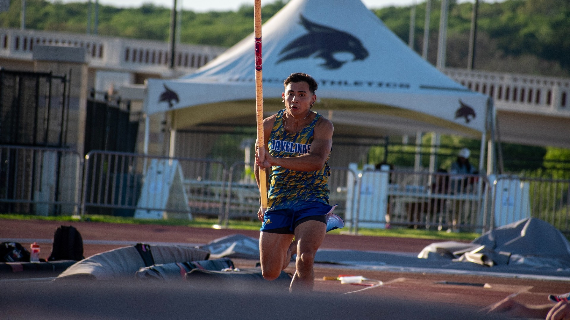 Ja’Qualon Scott - Men's Track and Field - Texas A&M - Kingsville Athletics
